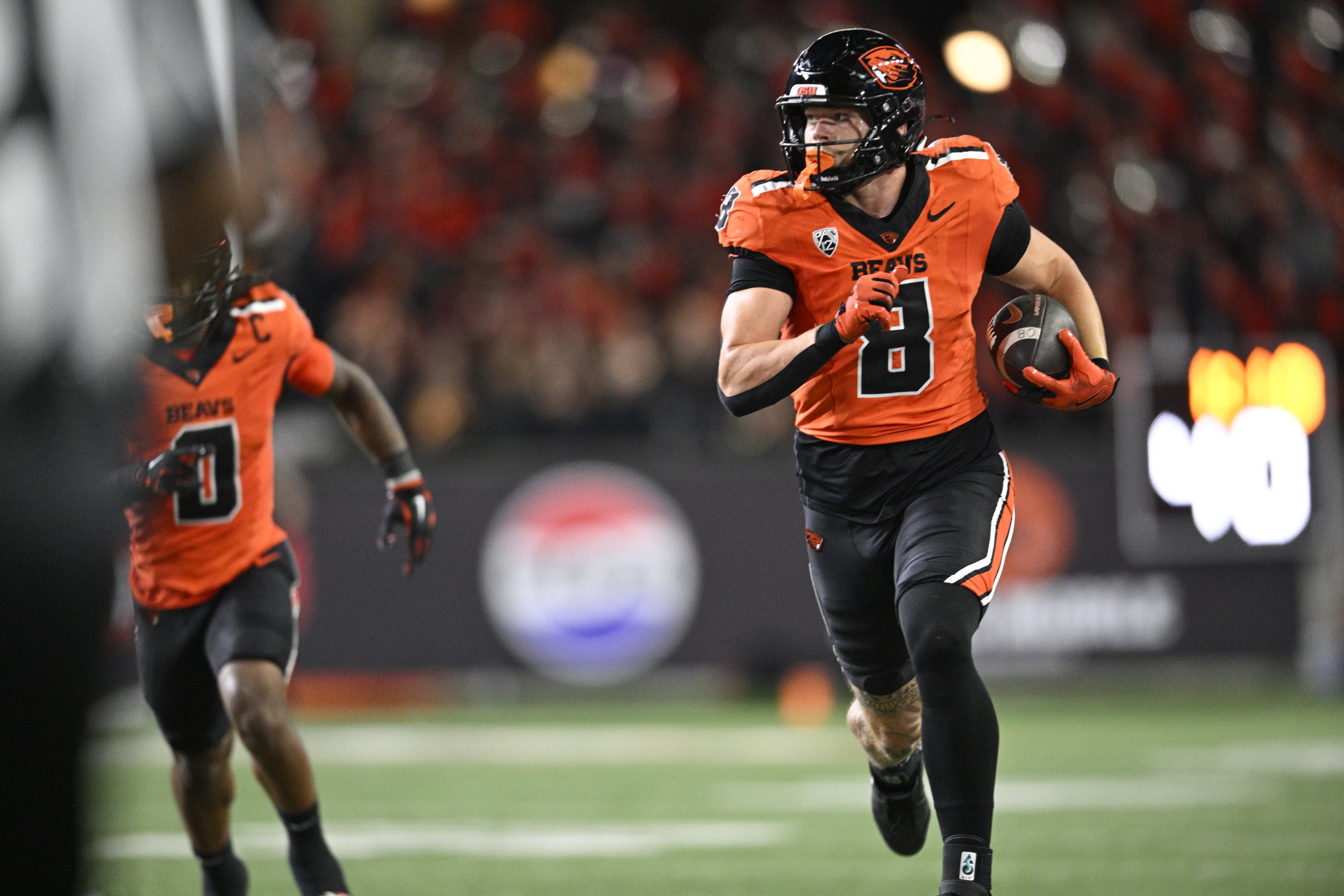Oregon State players defend Trent Bray, coaching staff after 0-5 start ...