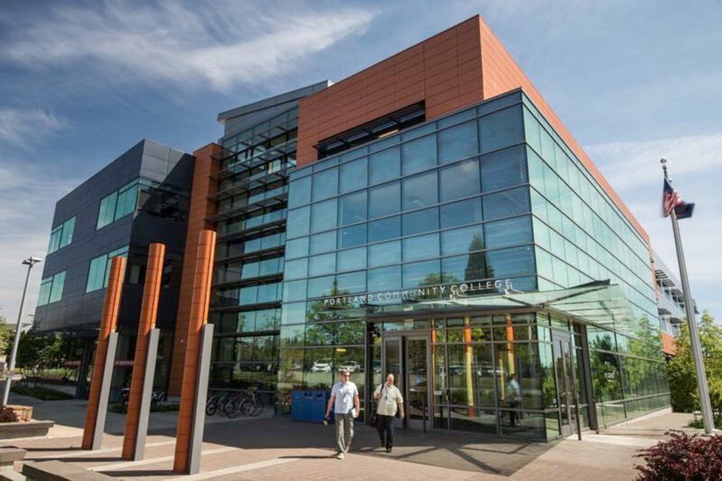 Westside Open House connects small businesses with big opportunities ...