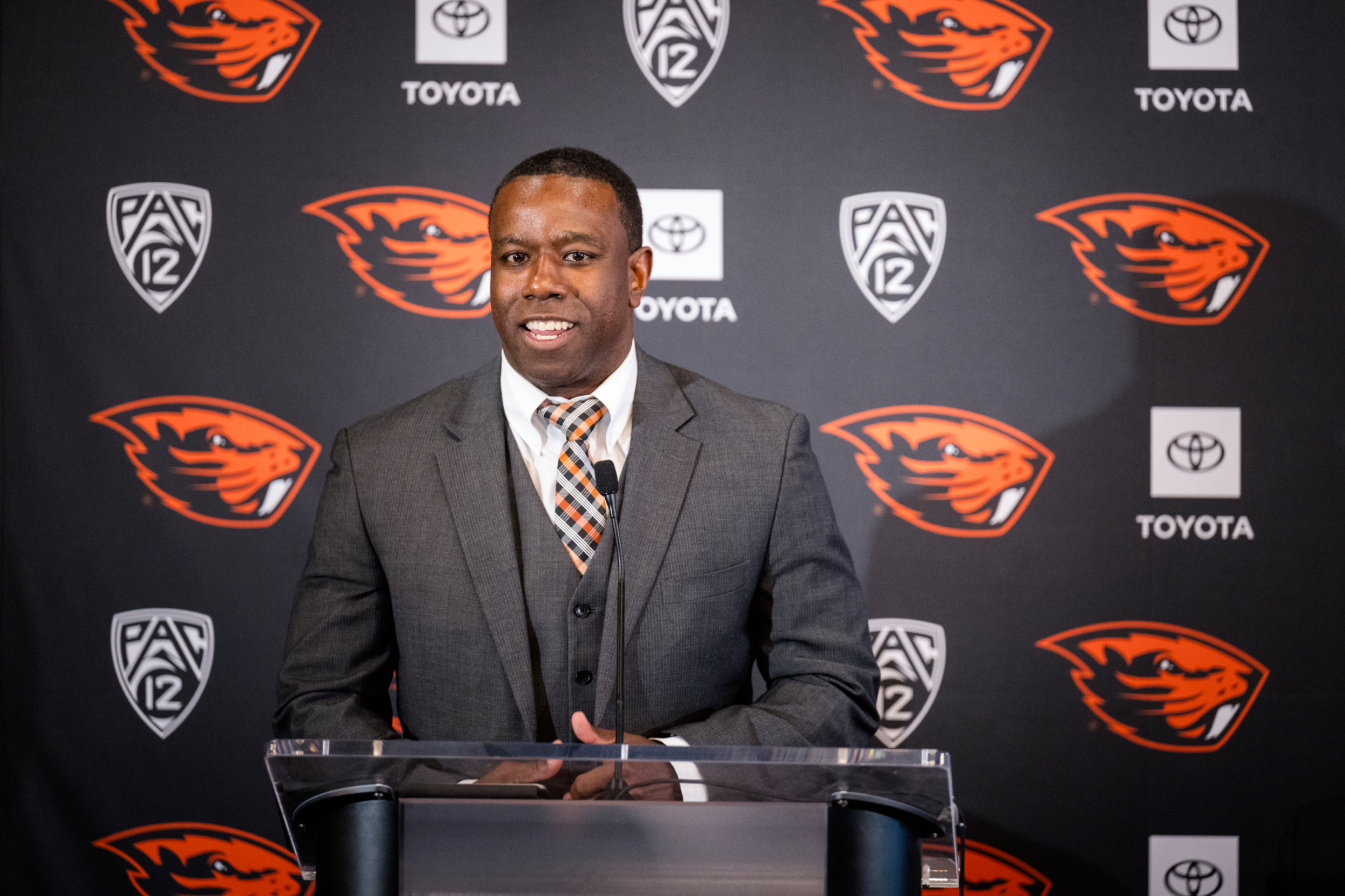 Streeter: New Oregon State HC JaMarcus Shephard revitalizing Beavers ...